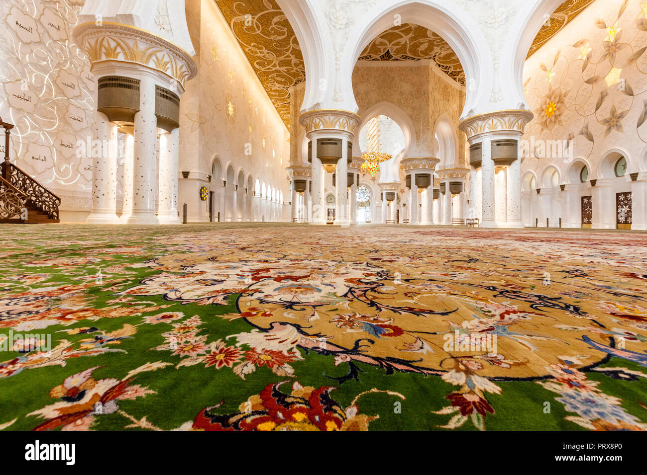 Interior of the Sheikh Zayed Grand Mosque in Abu Dhabi, the capital of ...