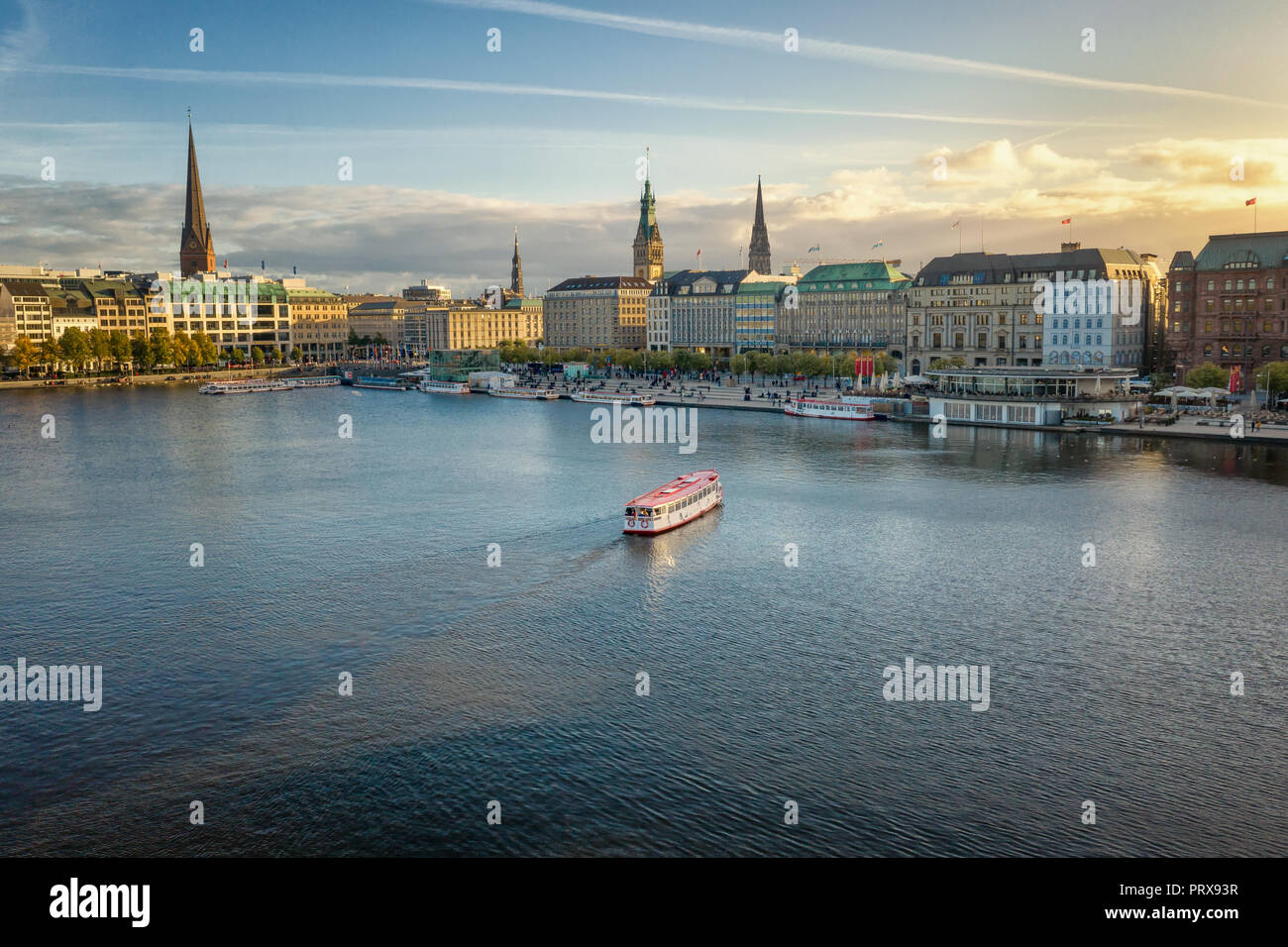 Jungfernstieg in hamburg hi-res stock photography and images - Alamy