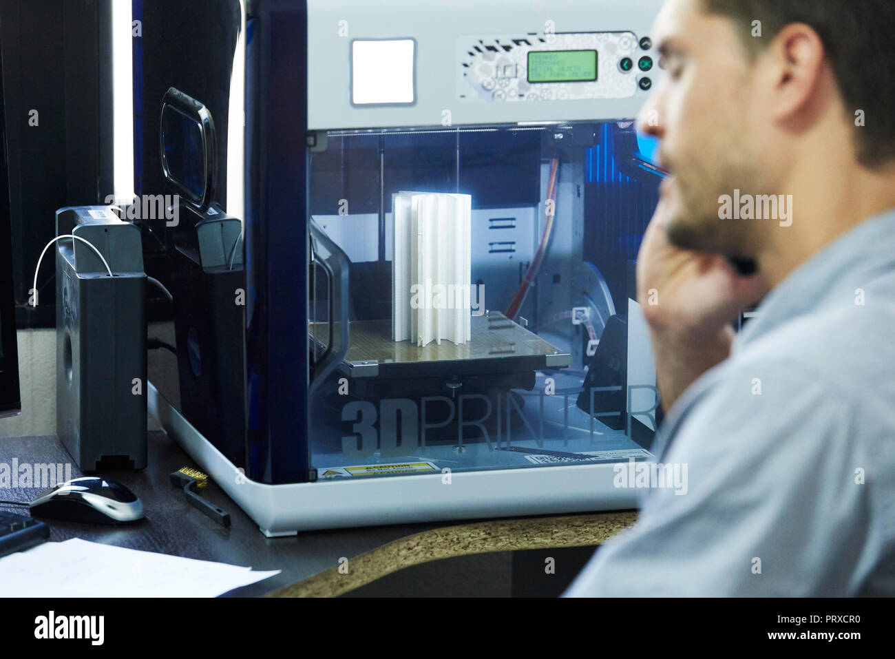 Engineer talking hi-res stock photography and images - Alamy