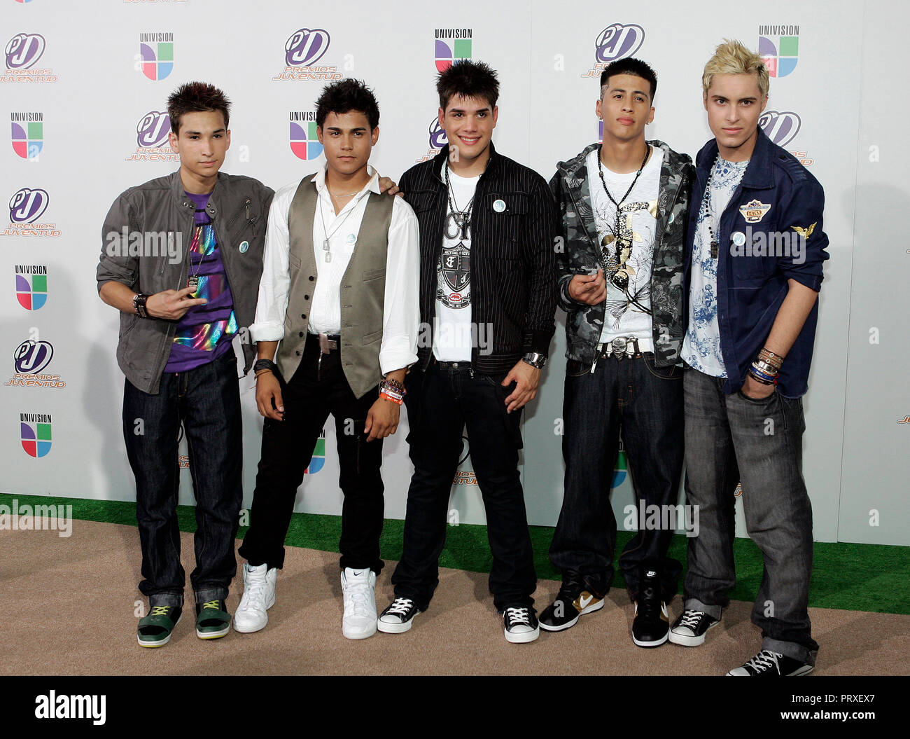The New Menudo arrives for the 2008 Premios Juventud Awards at the ...
