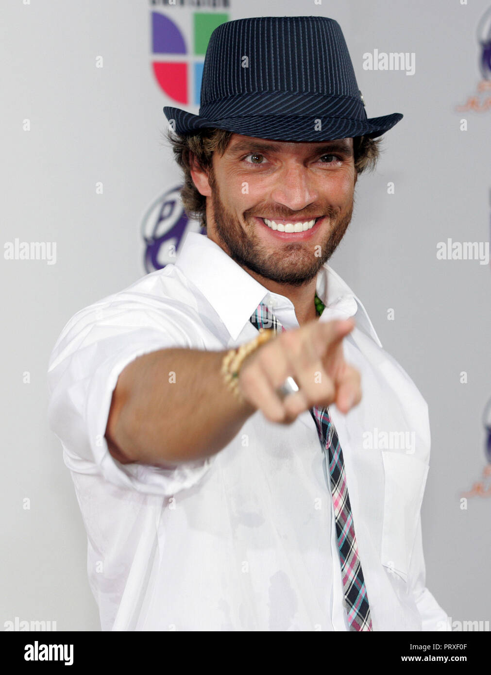 Julian Gil arrives for the 2008 Premios Juventud Awards at the ...