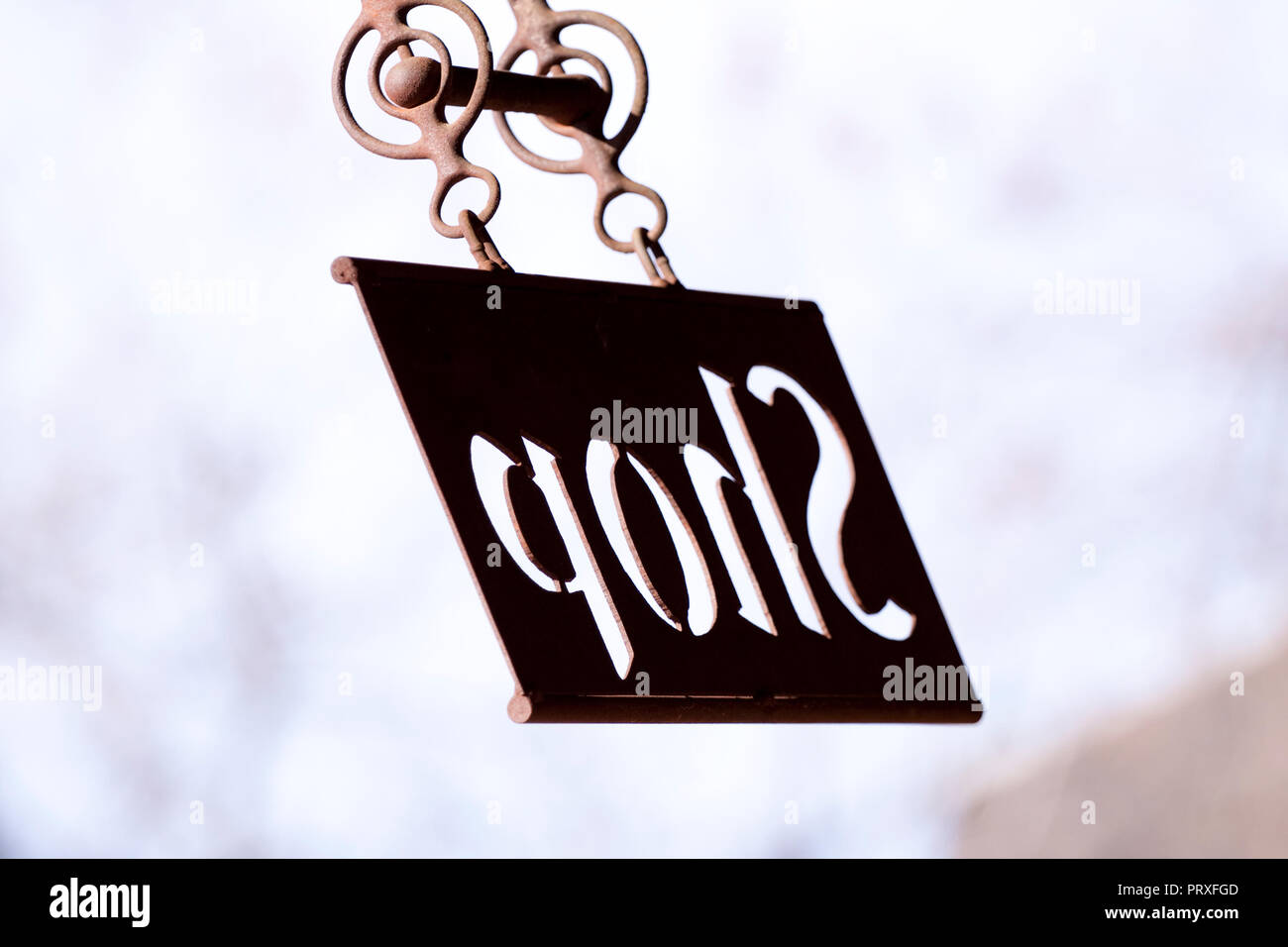 Hanging sign metal hi-res stock photography and images - Alamy