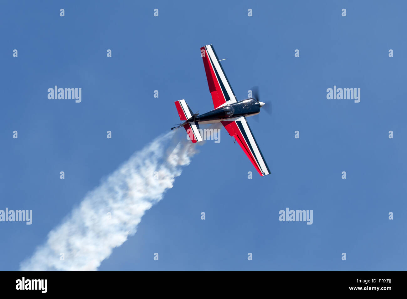 Edge 540 hi-res stock photography and images - Alamy