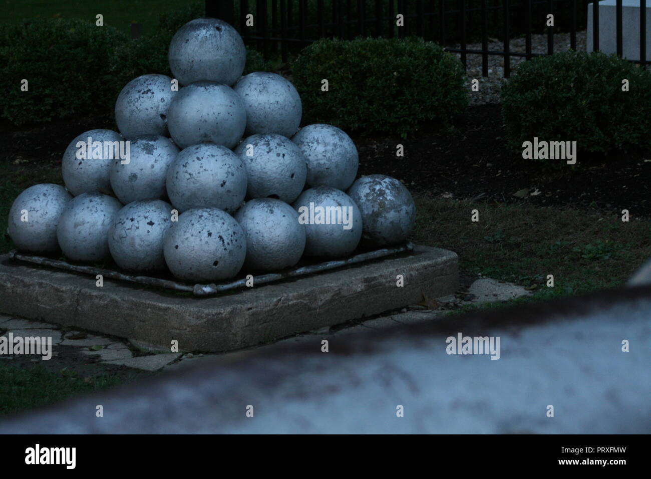 Cannonball hi-res stock photography and images - Alamy