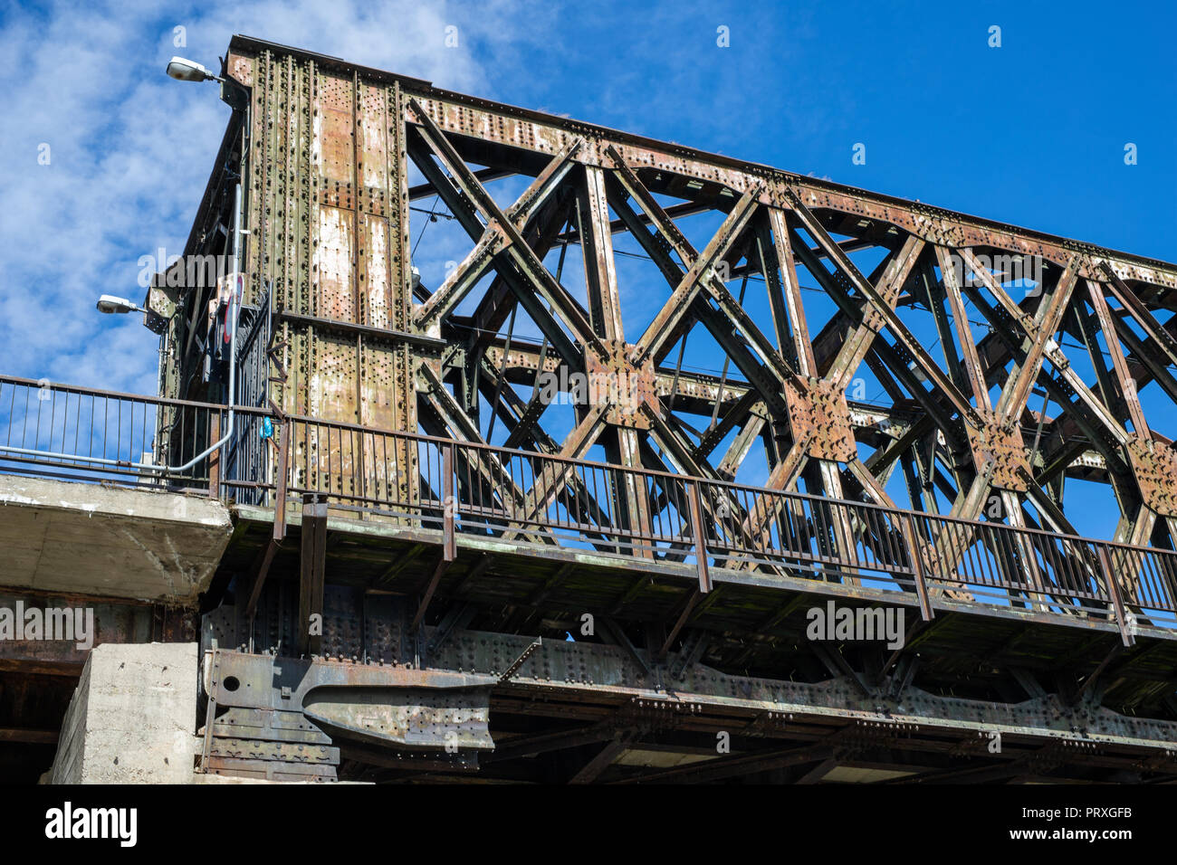 Pedestrian Bridge Over Railway Line Stock Photos & Pedestrian Bridge ...