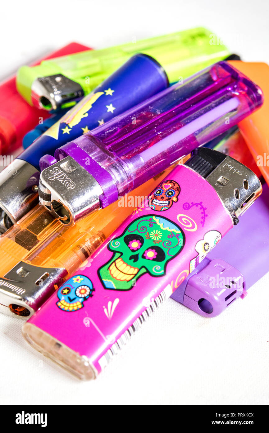 Cigarette waste hi-res stock photography and images - Alamy