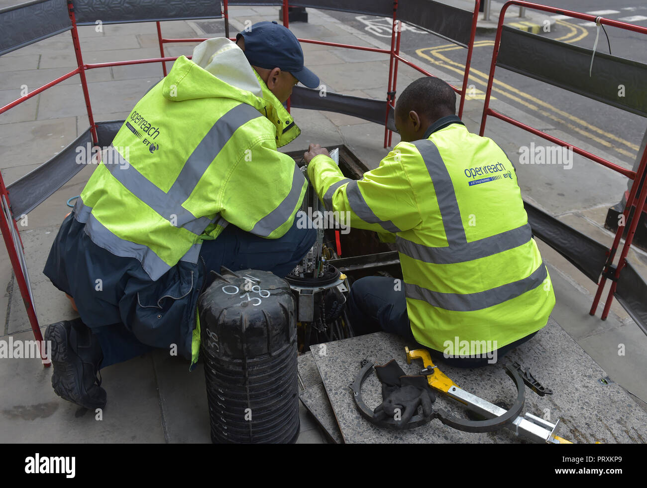 Fibre broadband engineers from Openreach, the infrastructure arm of BT ...