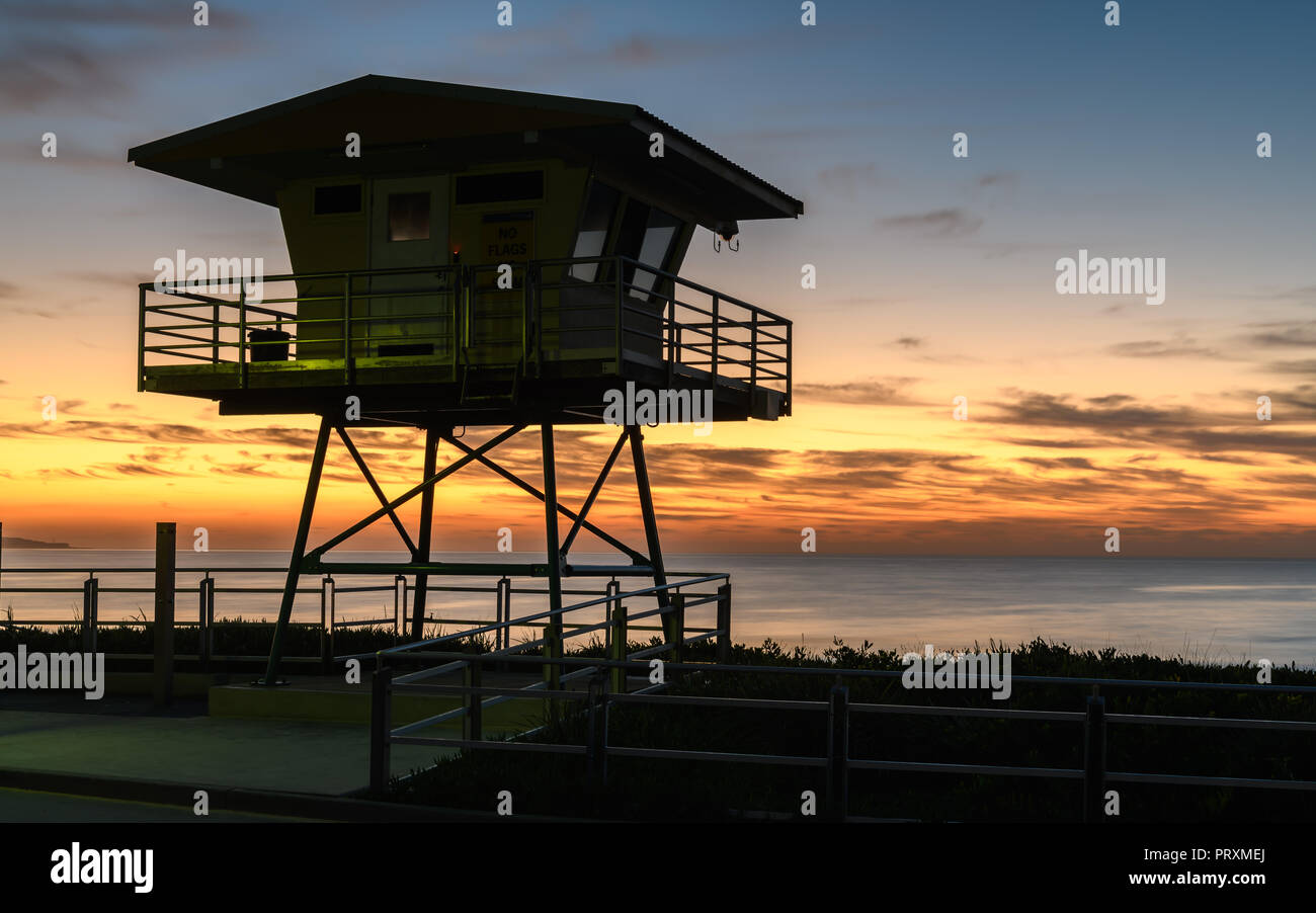 Coastal Sunrise at Cronulla Beach, Sydney Stock Photo - Alamy
