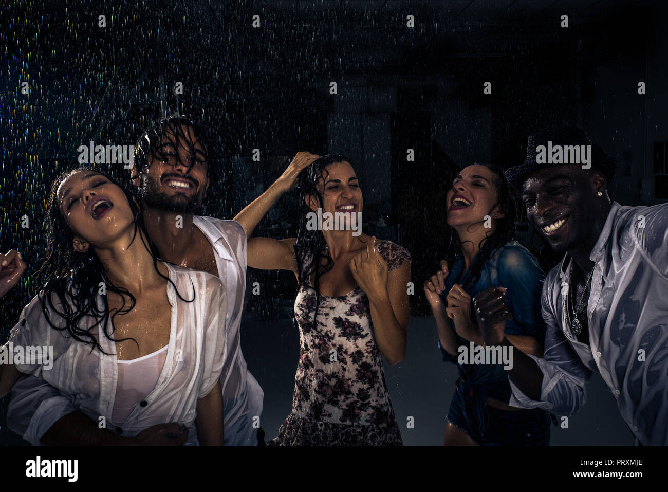 Drinking beer in the rain hi-res stock photography and images - Alamy