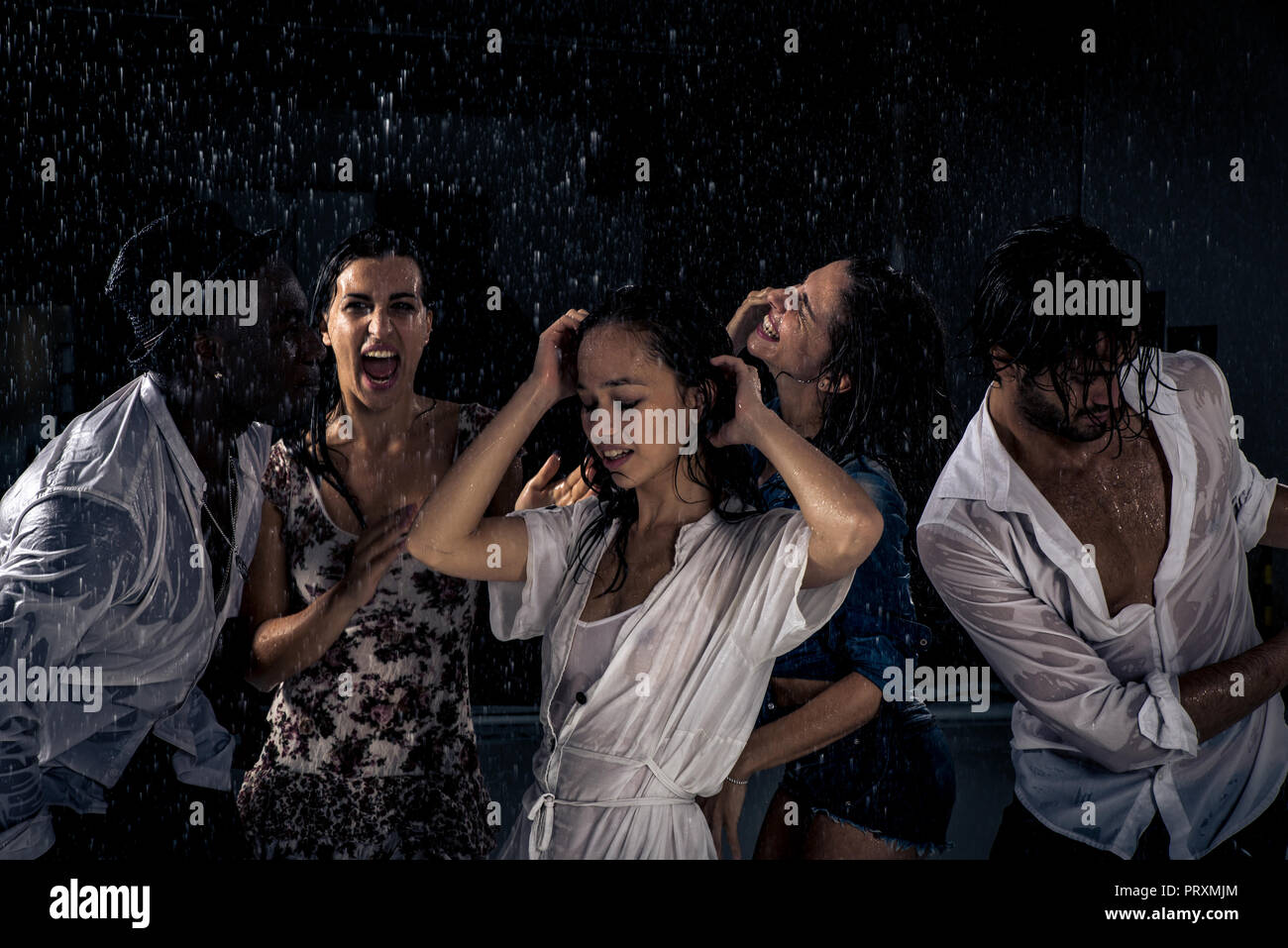 People Dncing High Resolution Stock Photography and Images - Alamy