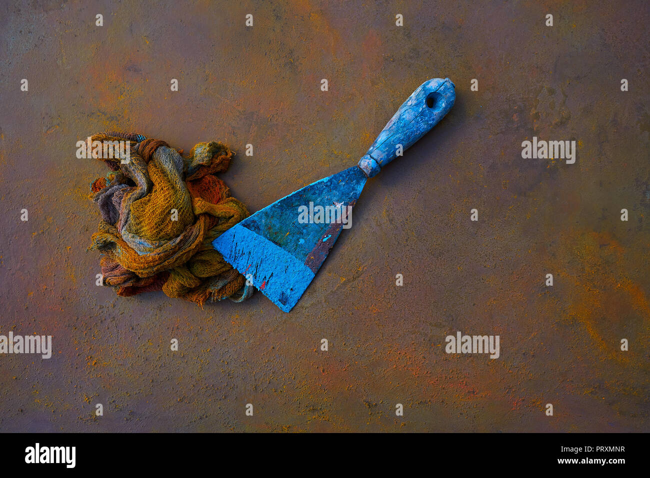 Rag painted hi-res stock photography and images - Alamy