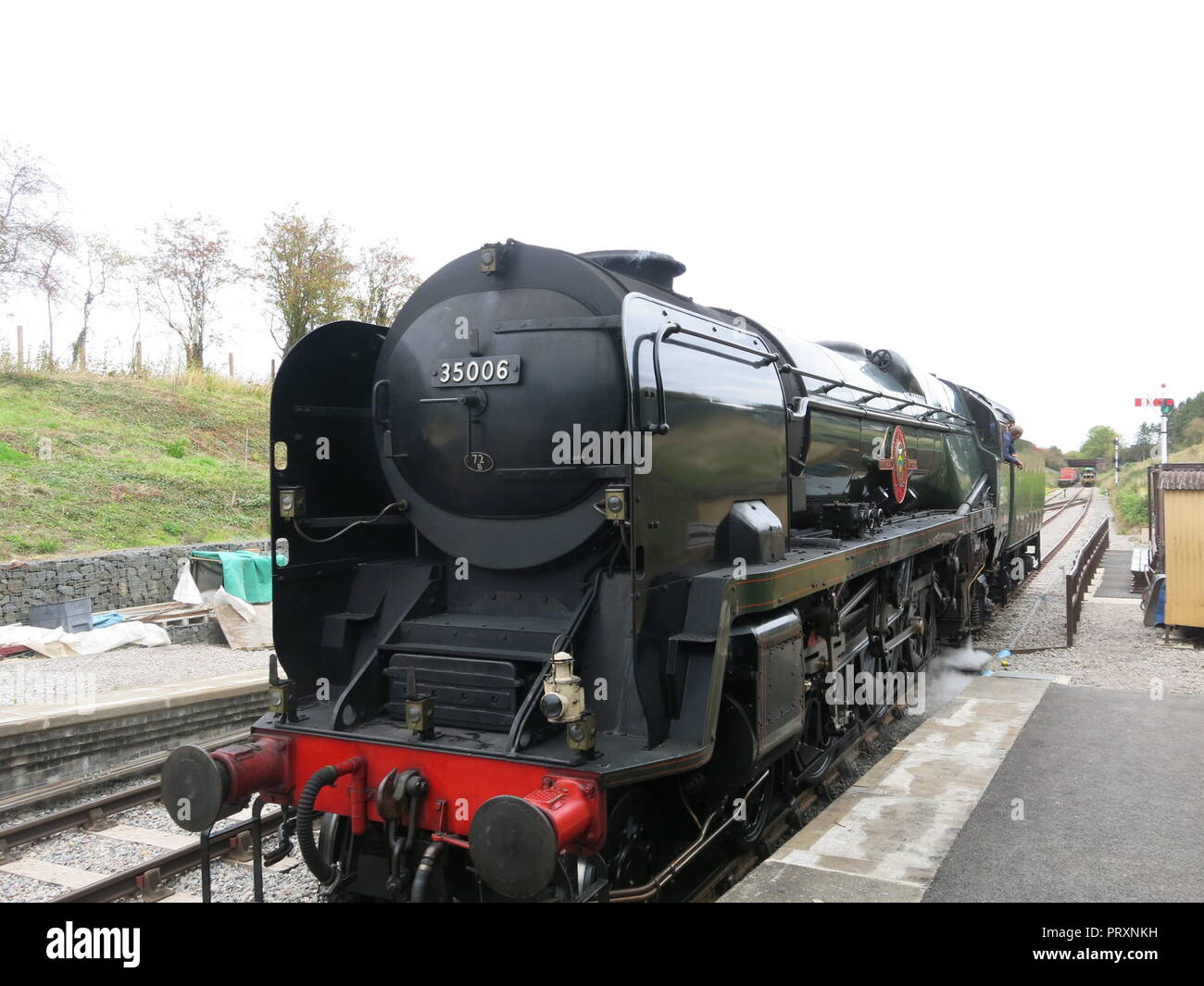 Gloucestershire warwickshire steam railway hi-res stock photography and ...