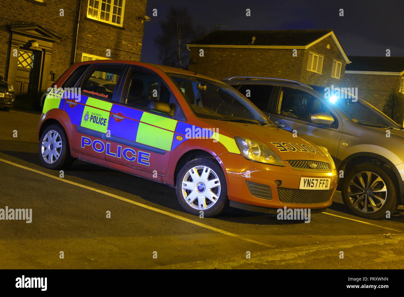 Red ford fiesta police car hi-res stock photography and images - Alamy