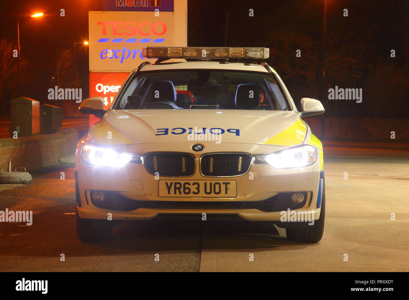 Police cars at night uk hi-res stock photography and images - Alamy