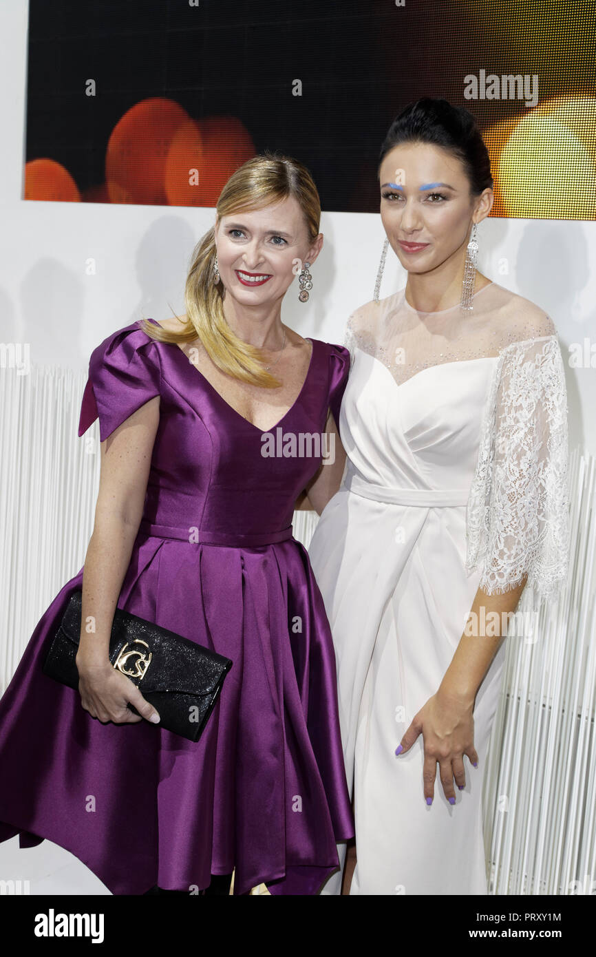 Paris, France. 2nd Oct, 2018. Annabelle Millot and Delphine Wespiser ...