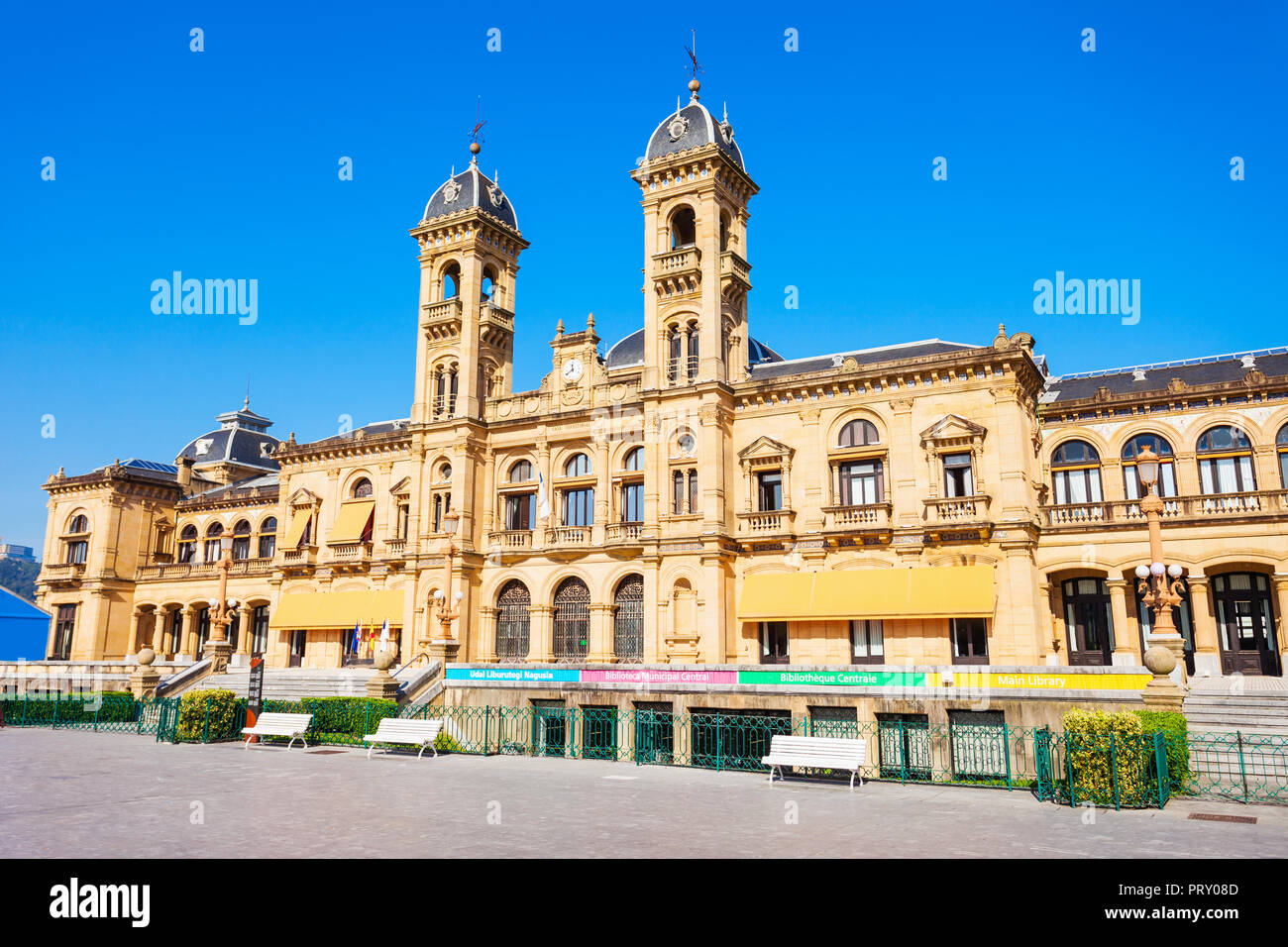 City council of san sebastian hi-res stock photography and images - Alamy