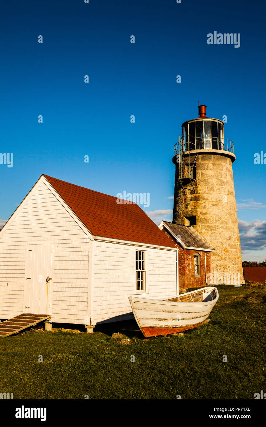Monhegan Island Lighthouse and Quarters and The Monhegan Museum ...