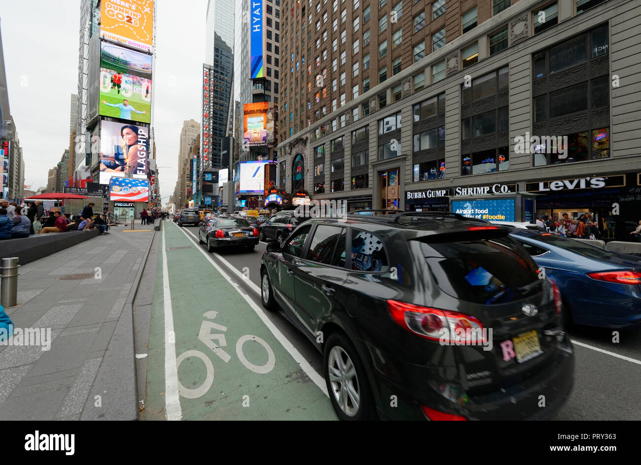 New York,USA: May 18, 2018: Crowded Times Square, New York,USA Stock ...