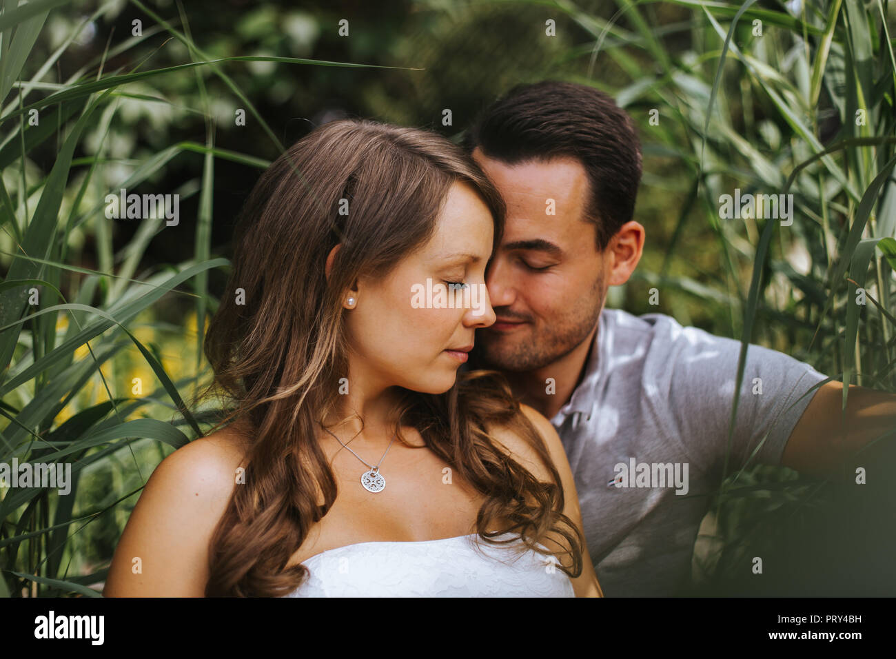 Intimate moments hi-res stock photography and images - Alamy Intimate moments hi-res stock photography and images - Alamy