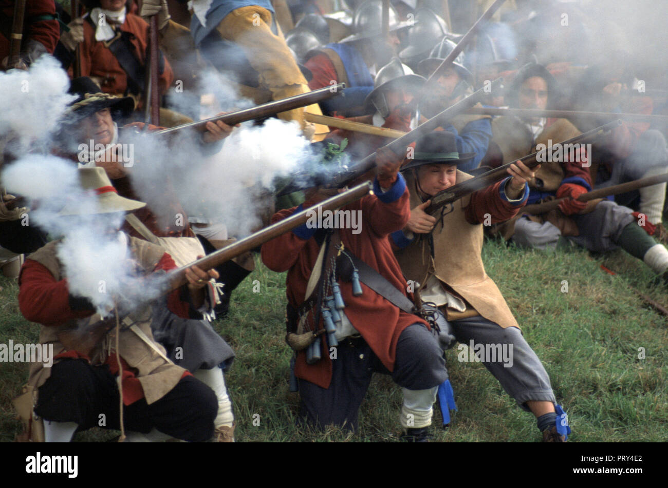 English civil war army uniform hi-res stock photography and images - Alamy