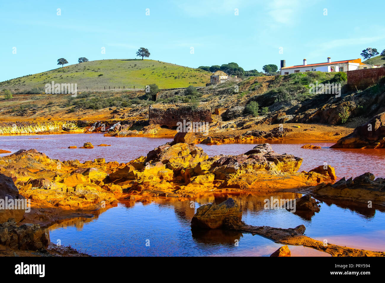Red river waterfall Stock Photo - Alamy