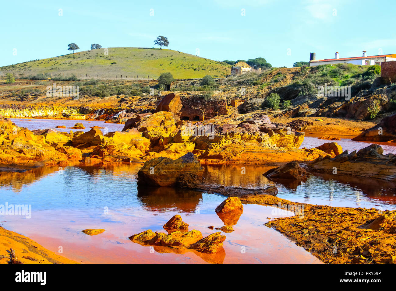 Red river waterfall Stock Photo - Alamy