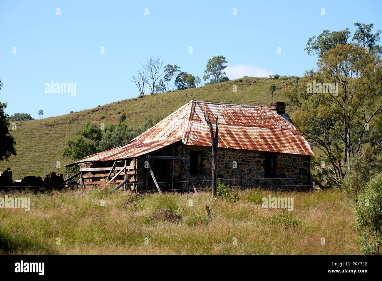 Old Cobb & Co station at Moore Stock Photo - Alamy
