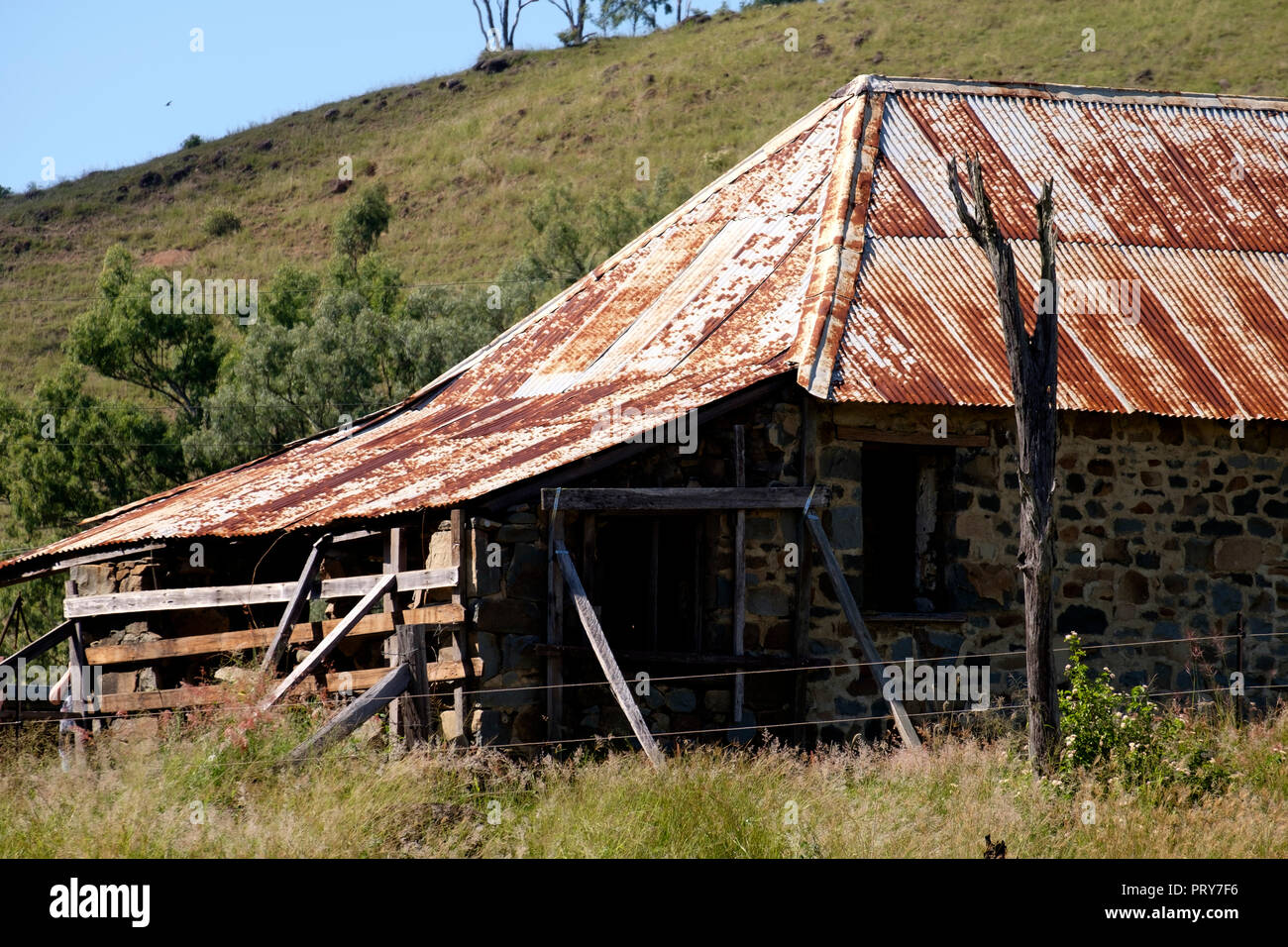 Old Cobb & Co station at Moore Stock Photo - Alamy