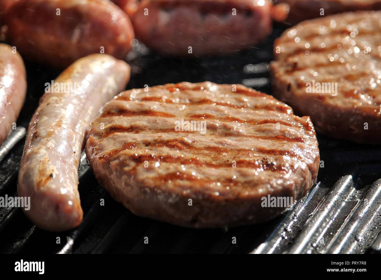 Sizzling sun hi-res stock photography and images - Alamy