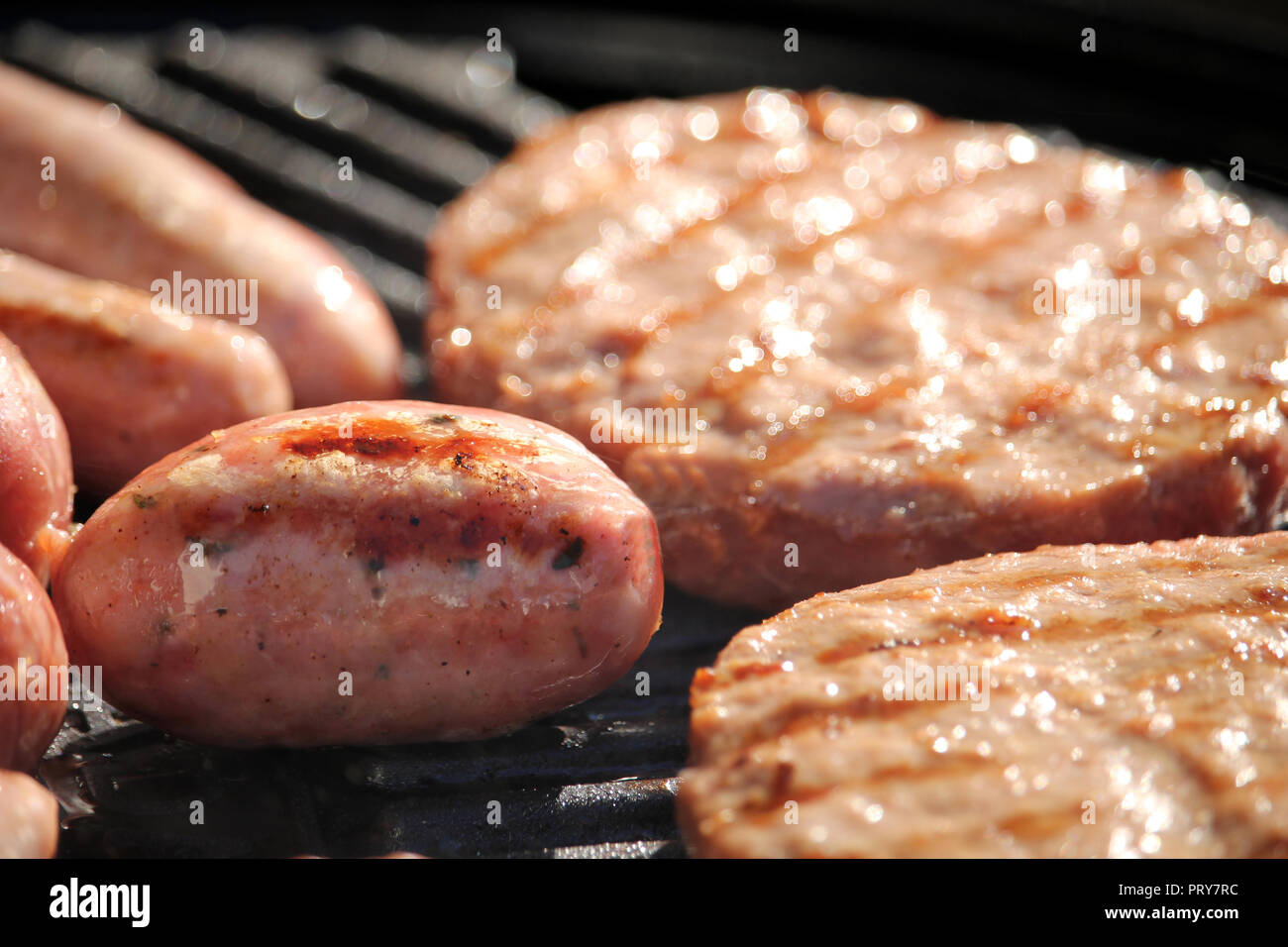 Sizzling sun hi-res stock photography and images - Alamy