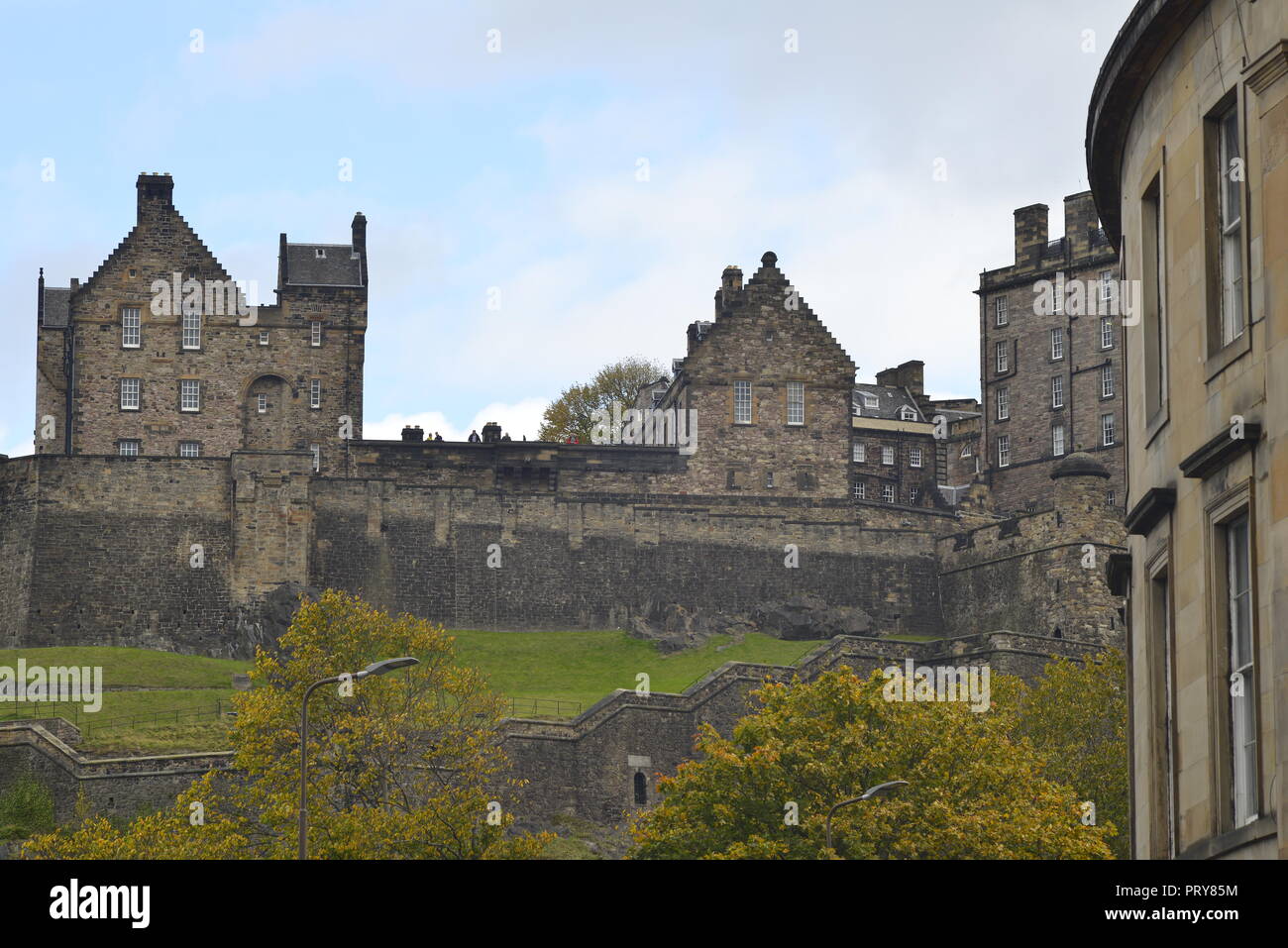 Street life scotland hi-res stock photography and images - Alamy