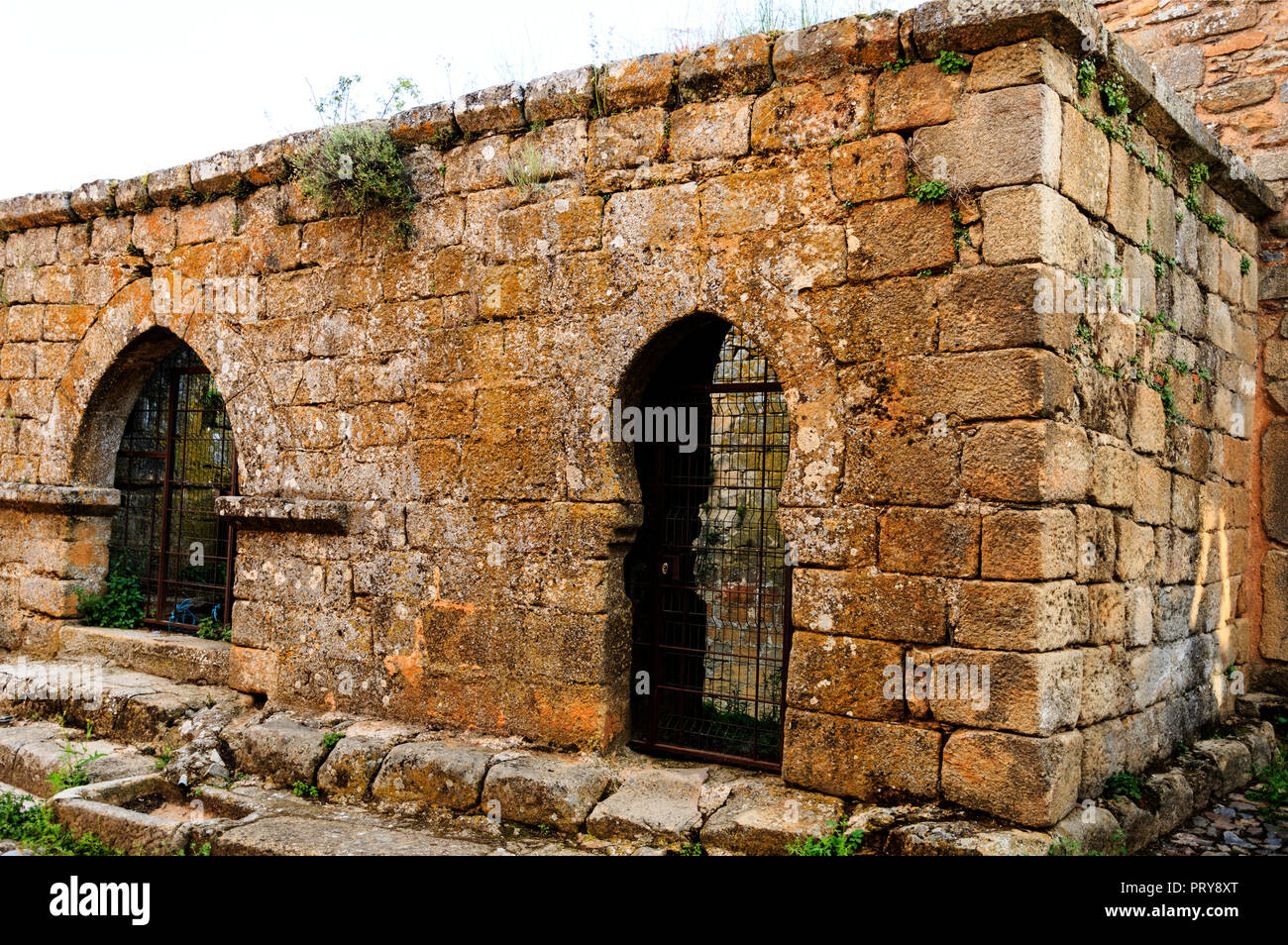 Medieval water cistern hi-res stock photography and images - Alamy