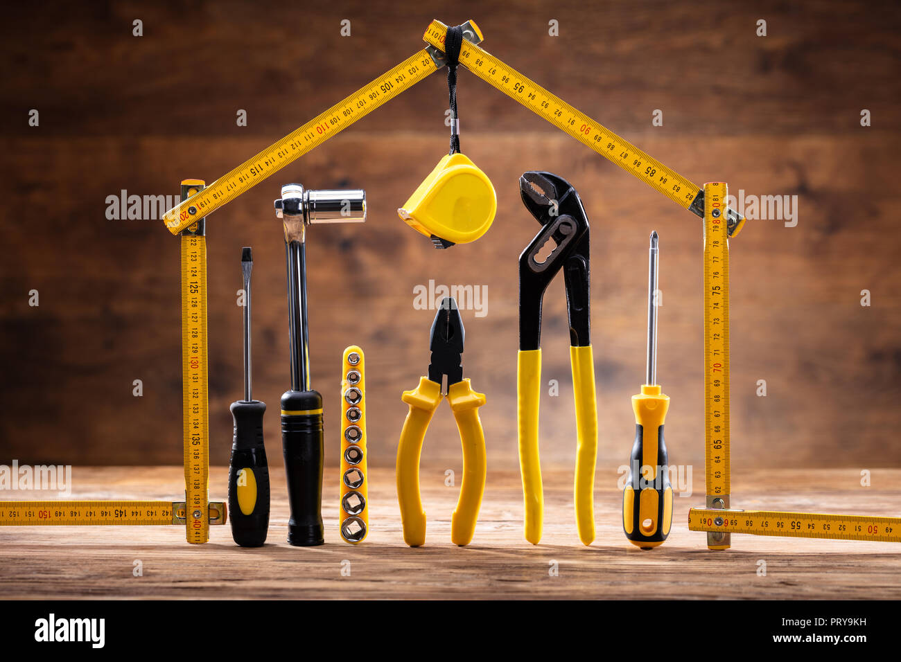 Construction measuring tools hi-res stock photography and images - Alamy