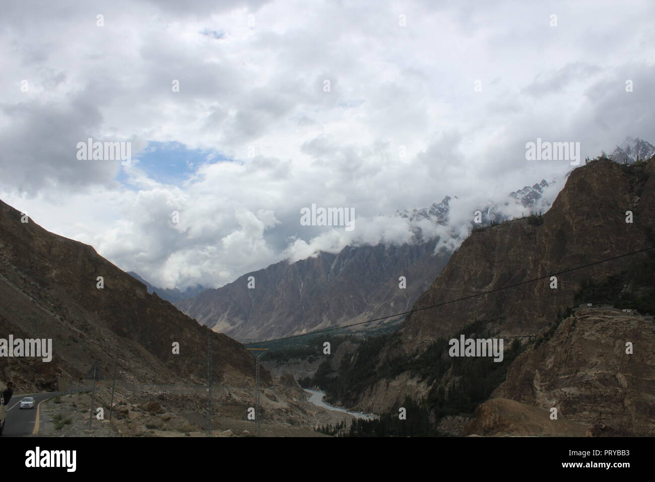 Hunza girls hi-res stock photography and images - Alamy