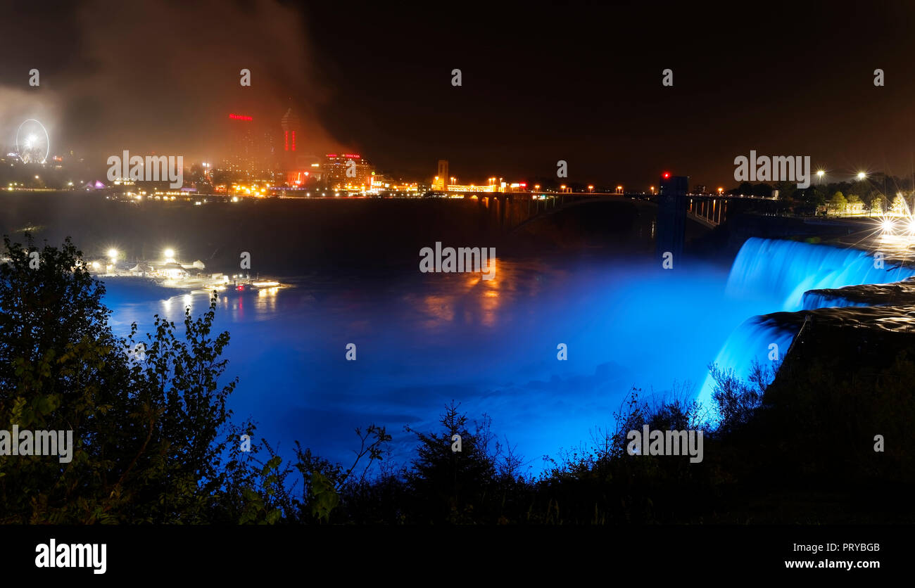 Niagara Falls at night Stock Photo - Alamy