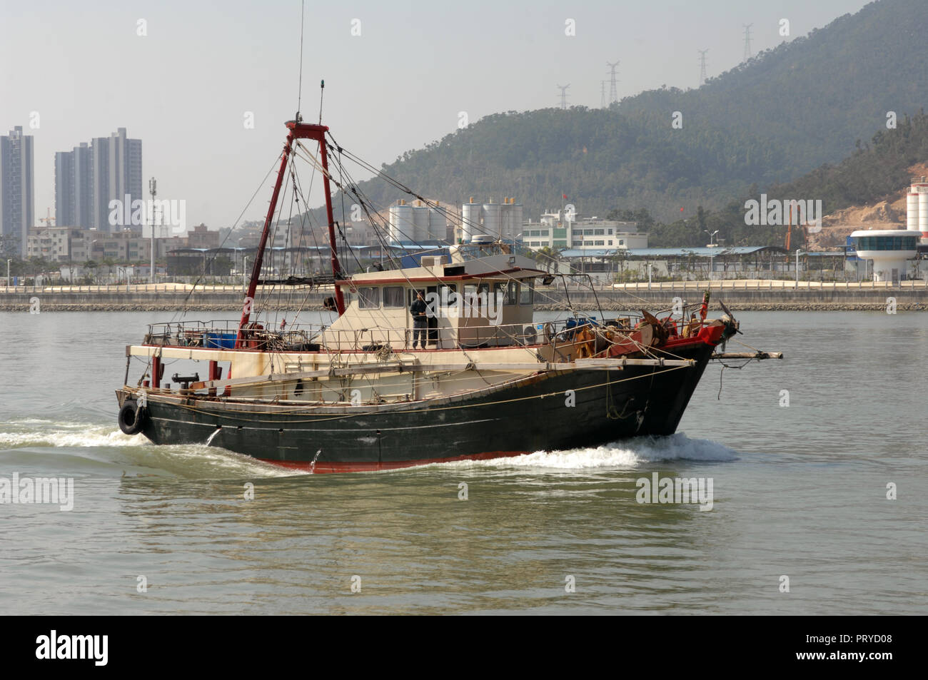 Macau fishing boats hi-res stock photography and images - Alamy