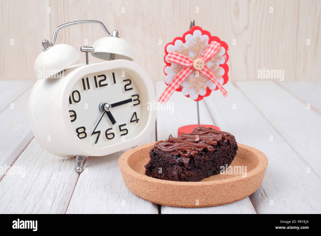 Melted clock hi-res stock photography and images - Alamy