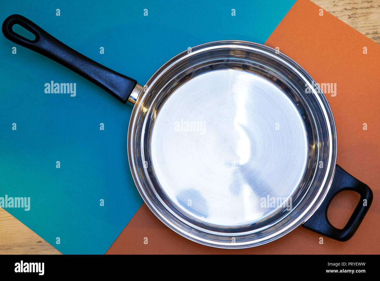Metal frying pan Stock Photo - Alamy