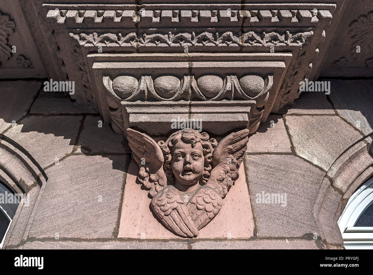 House angels hi-res stock photography and images - Alamy