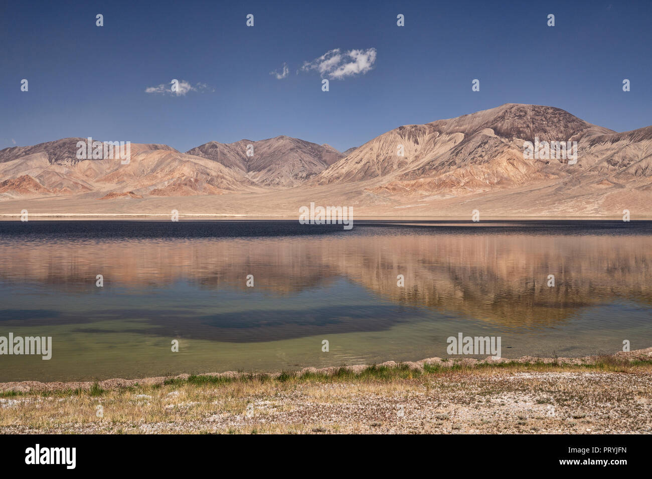 Rang kul lake hi-res stock photography and images - Alamy