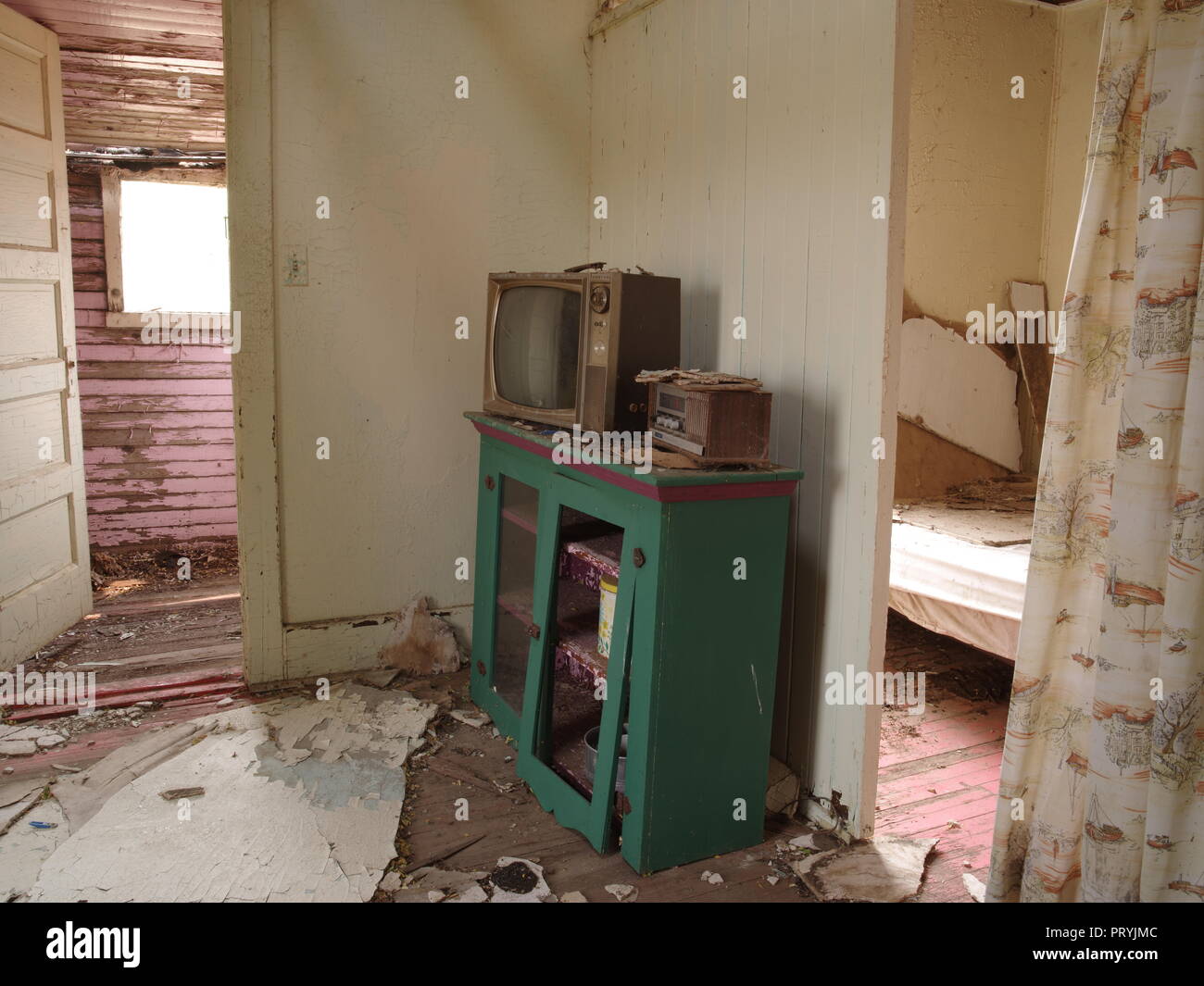 Abandoned House, Canuck, Saskatchewan, Canada, Palliser Triangle, Brian ...