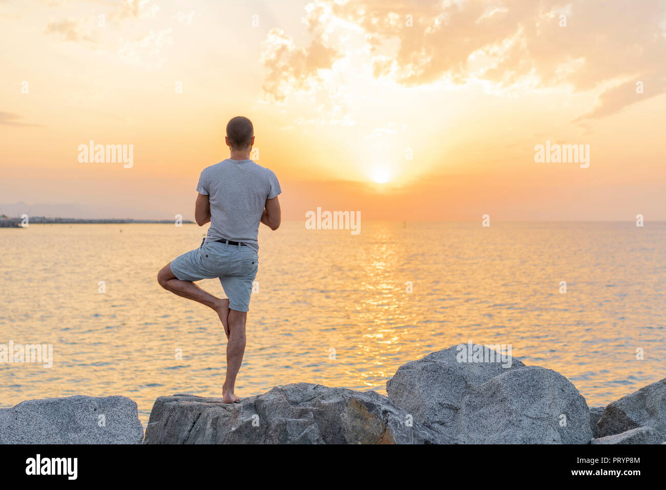 Position of sunrise hi-res stock photography and images - Alamy