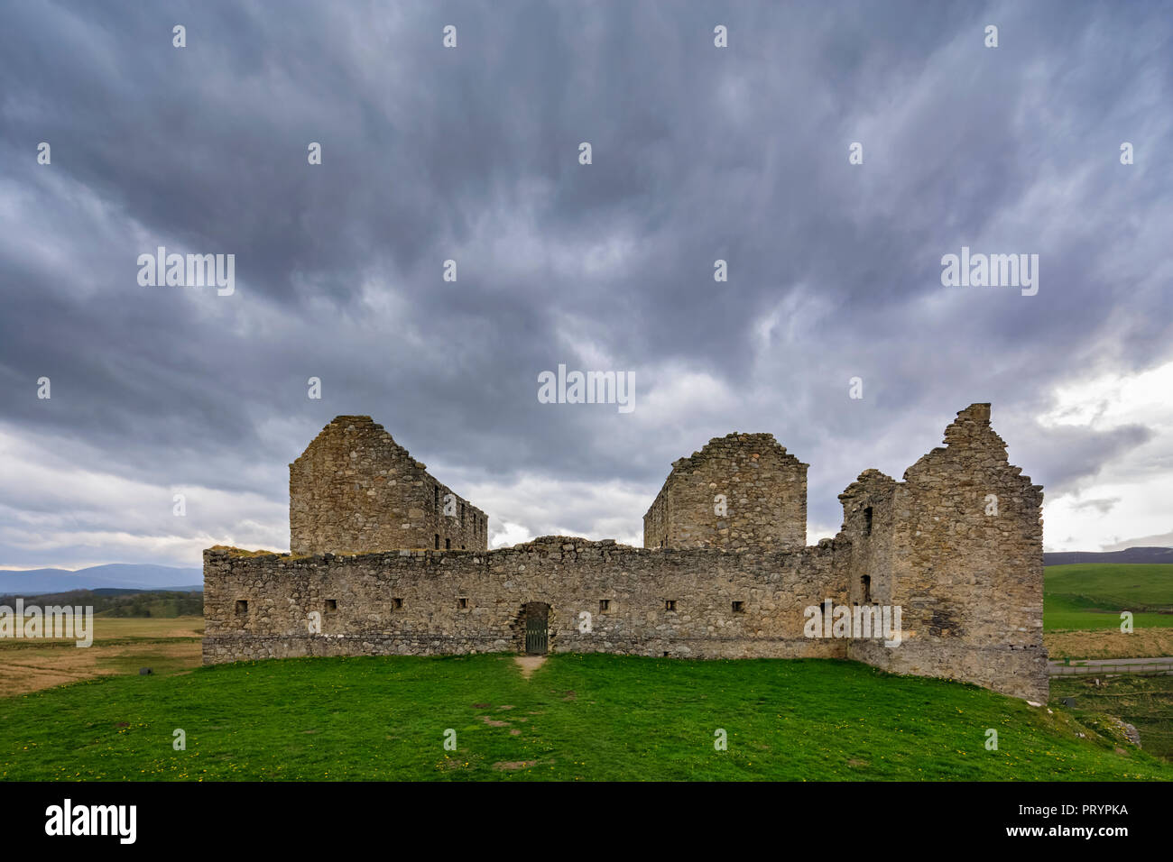 UK, Scotland, Badenoch, Ruthven, Ruthven Barracks ruins Stock Photo - Alamy