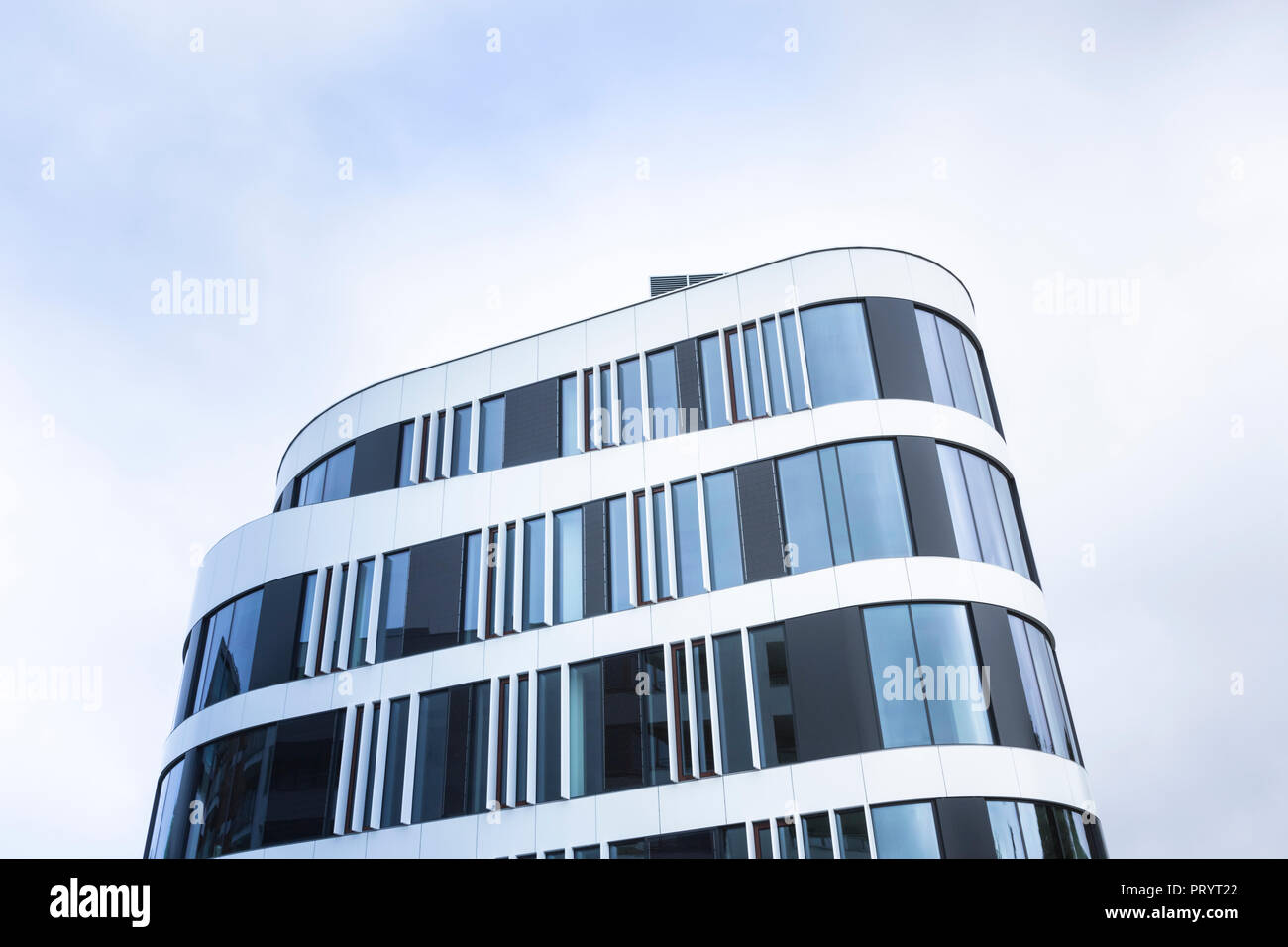 Modern house exterior poland hi-res stock photography and images - Alamy