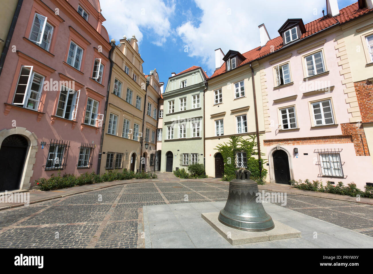 Bell warsaw kanonia square hi-res stock photography and images - Alamy