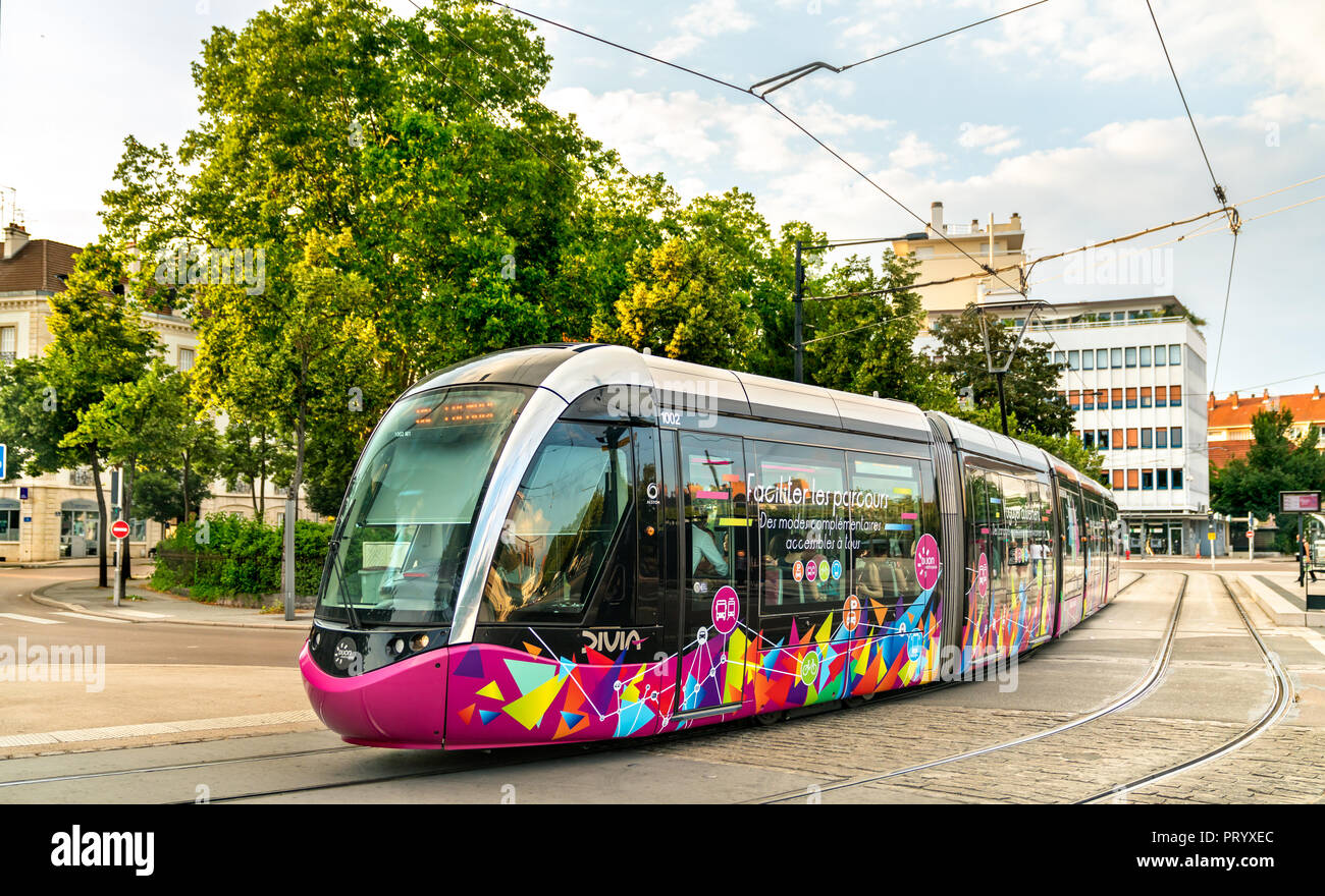Modern city tram Alstom Citadis 302 in Dijon, France Stock Photo - Alamy