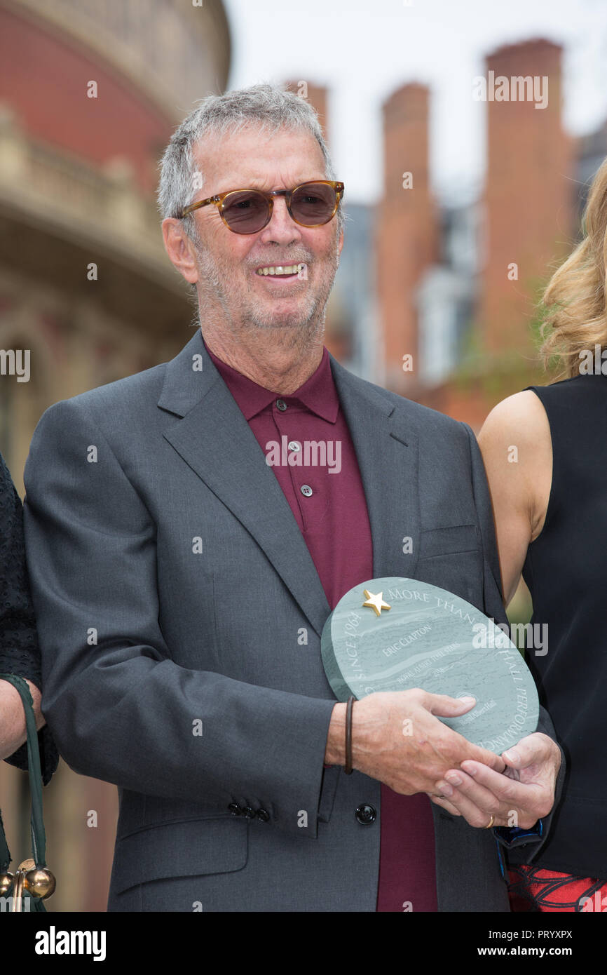 Eric clapton outside royal albert hall hi-res stock photography and ...