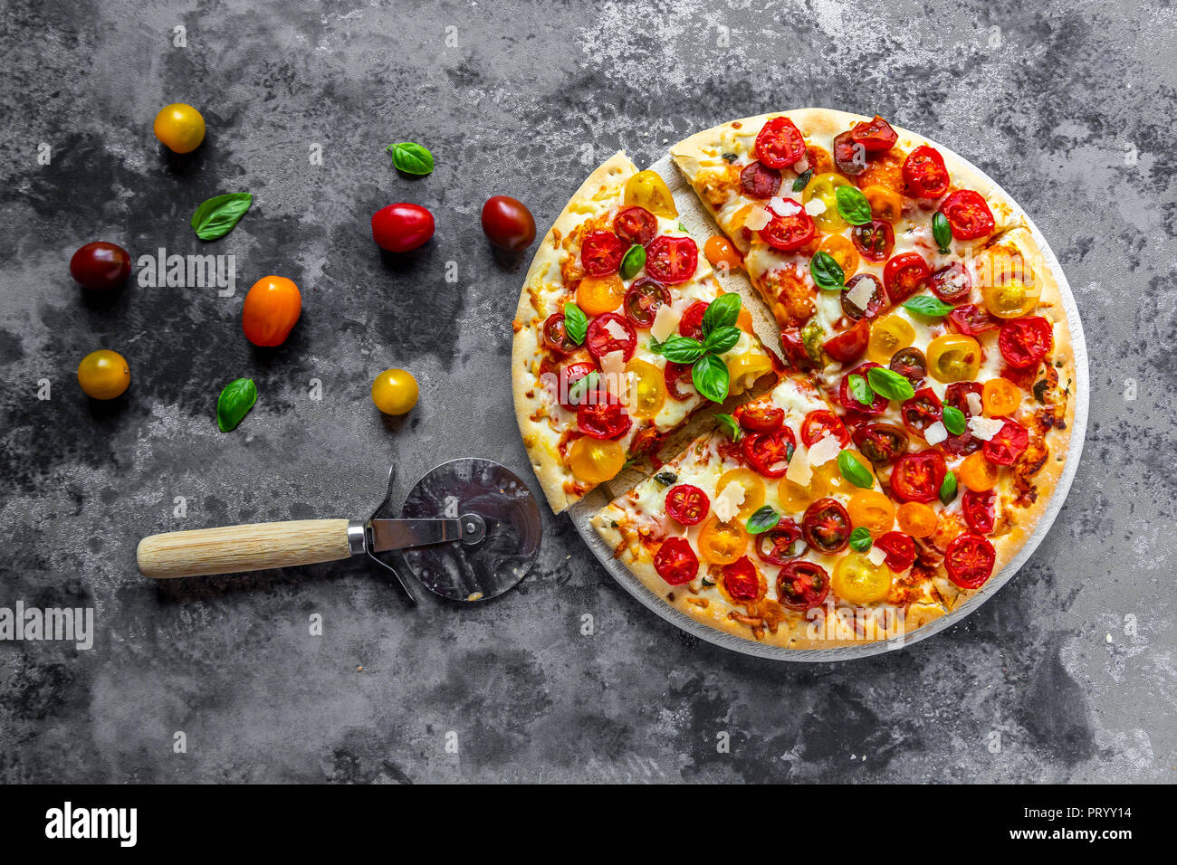 Pizza leaves hi-res stock photography and images - Alamy