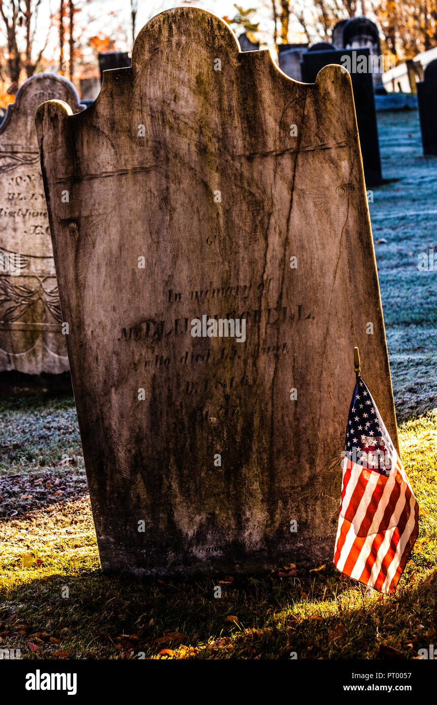 Rockingham meeting house cemetery hi-res stock photography and images ...