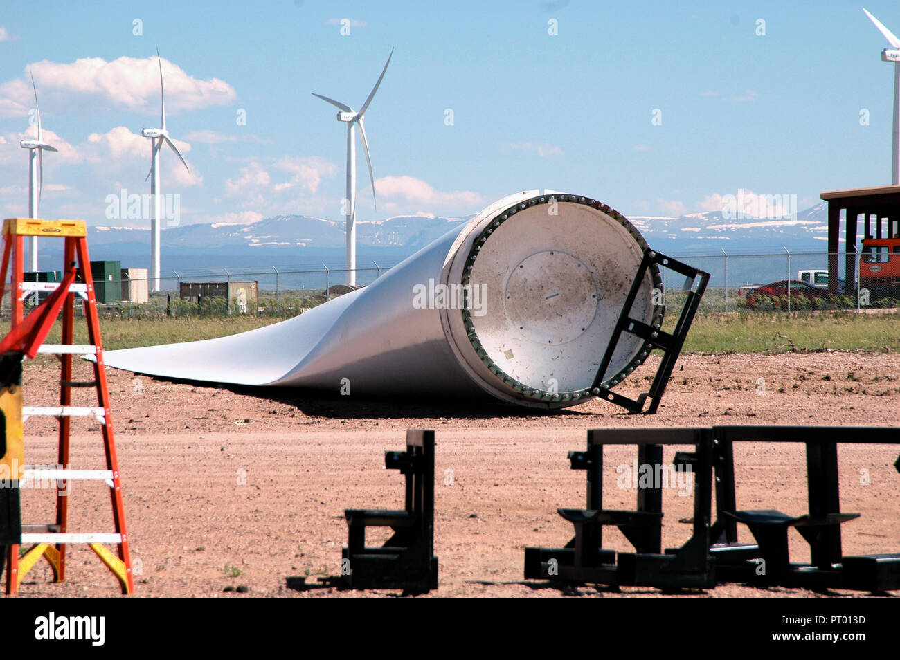 Wind turbine blade installation hi-res stock photography and images - Alamy